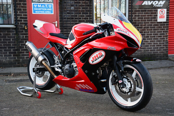 Suzuki sfv650 minitwin - JHS Racing