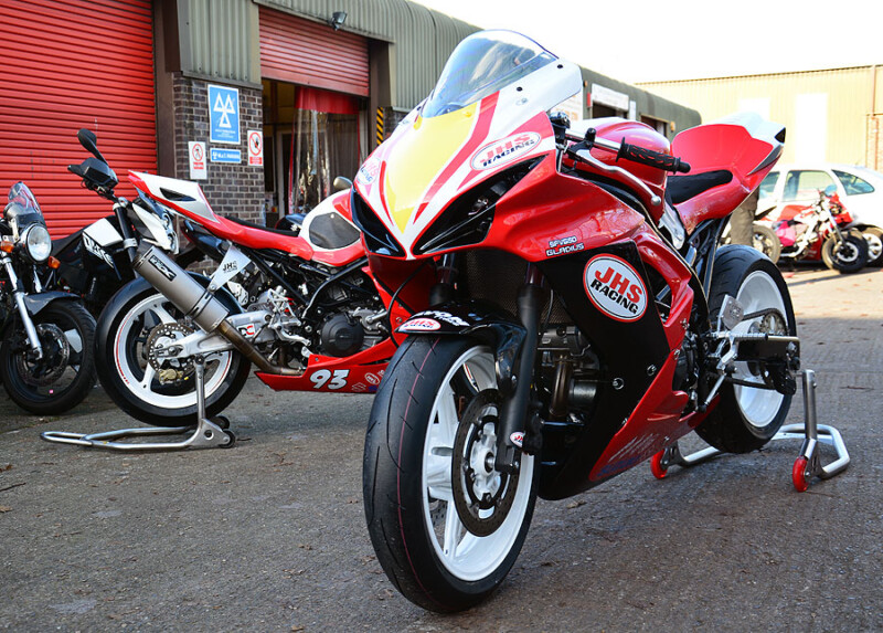 Suzuki sfv650 minitwin - JHS Racing